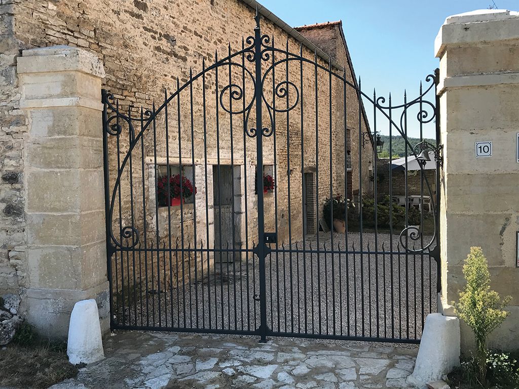 LAQUE DESIGN - FAYL BILLOT (52500) - Sous-traiter.com